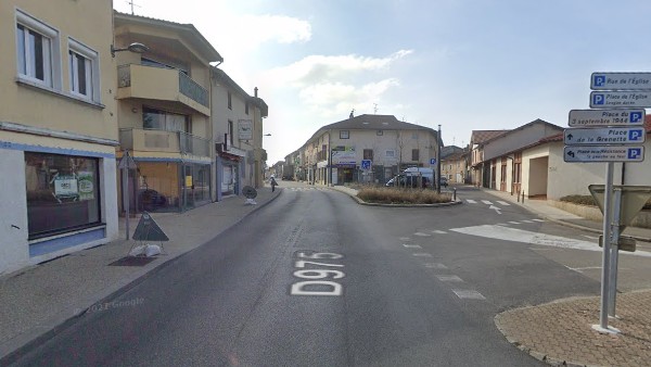 Une fillette de 3 ans heurtée à la tempe par le rétroviseur d'une ... Une fillette de 3 ans heurtée à la tempe par le rétroviseur d'une ...