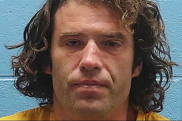 Un homme de 39 ans tue sa victime puis la mange après avoir cuisiné ses ...